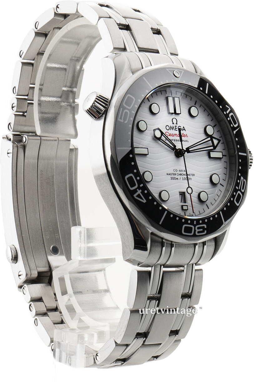 210.30.42.20.04.001 Omega Seamaster Diver 300M BEGAGNAD Pris 51 745 kr